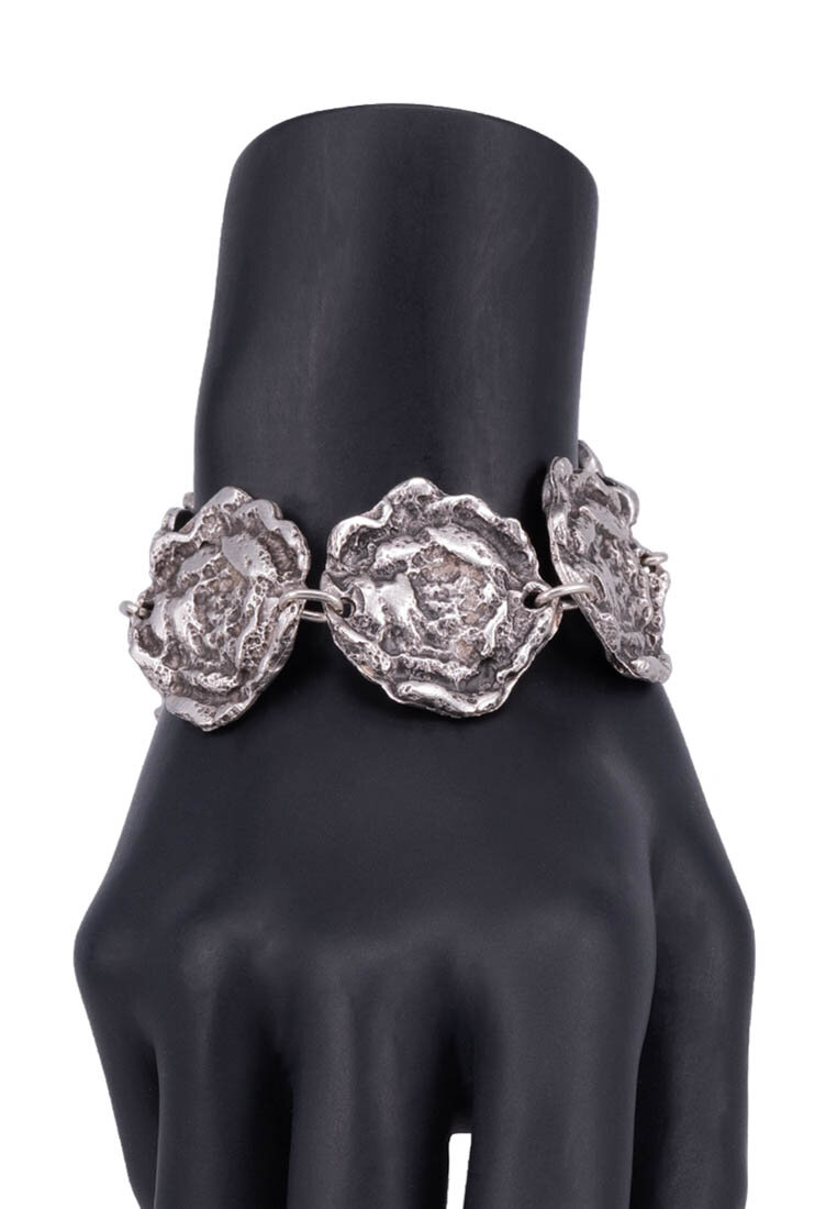 Жесткий браслет