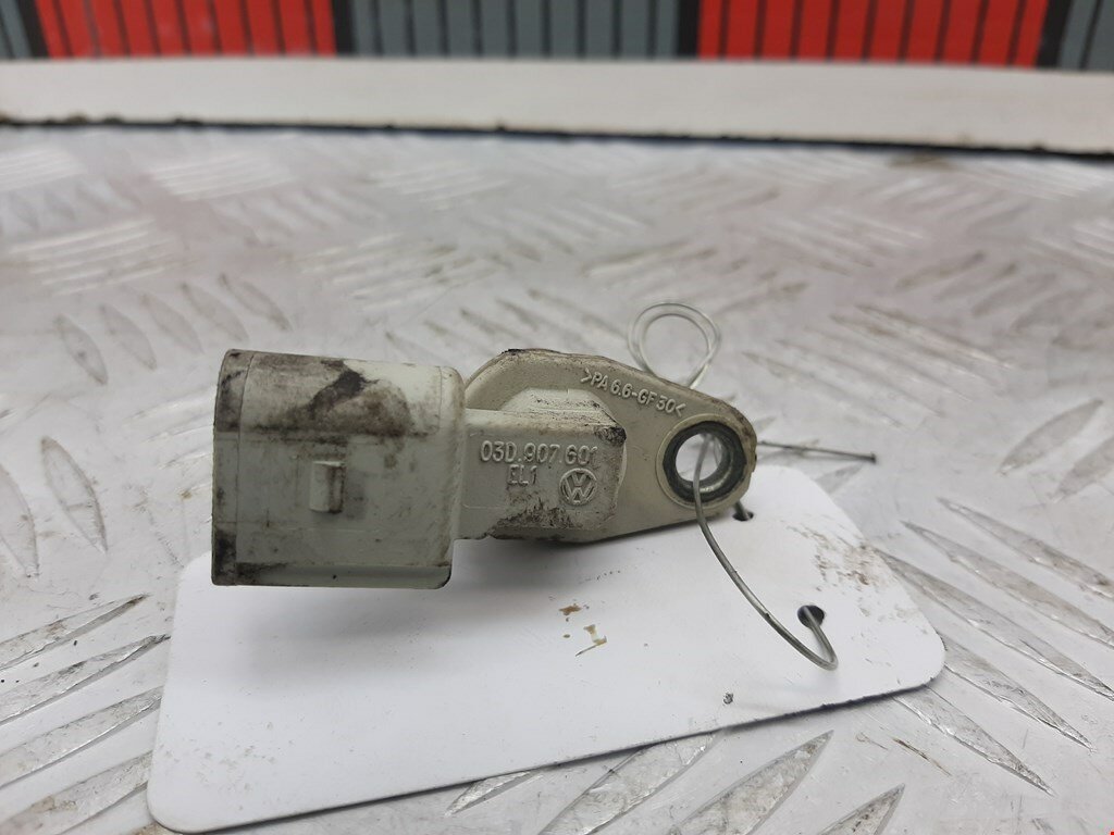 Датчик распредвала Volkswagen Polo 4 030907601E арт. 2036309