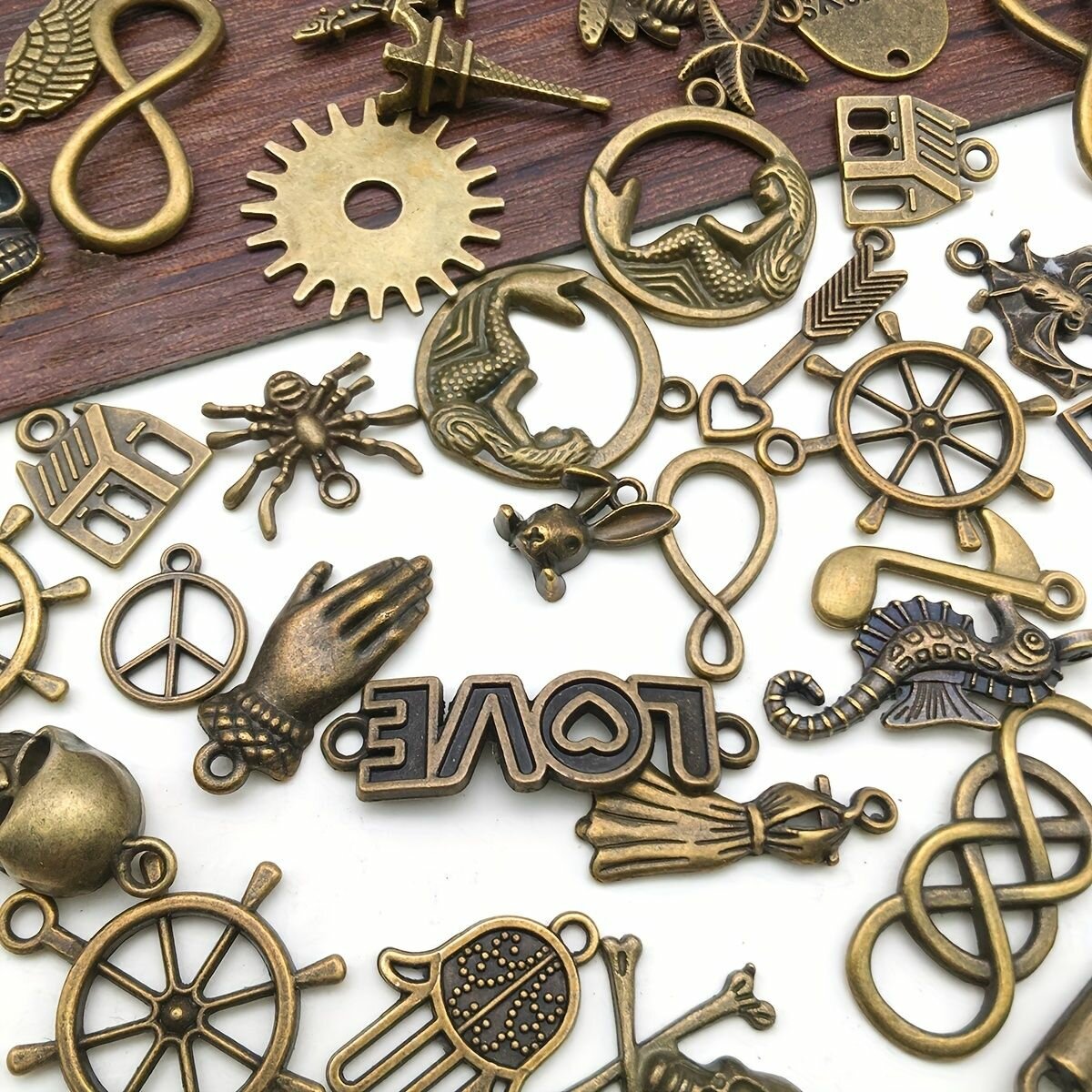 50 штук винтажных бронзовых подвесок разных стилей, подходящих для браслетов, ожерелий и сережек DIY украшения
