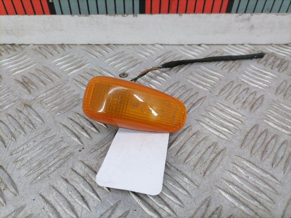 Повторитель указателя поворота правый Mercedes Sprinter 1 (W901-905) A9018200221 арт. 2213171