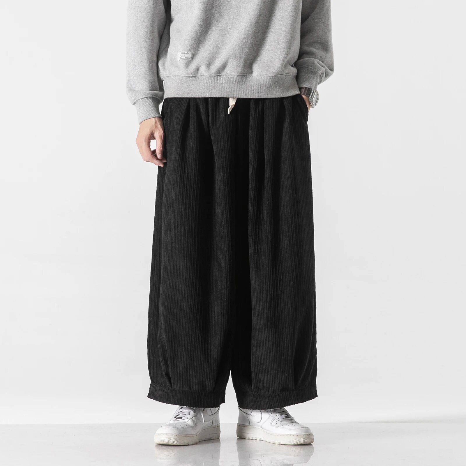 Брюки спортивные