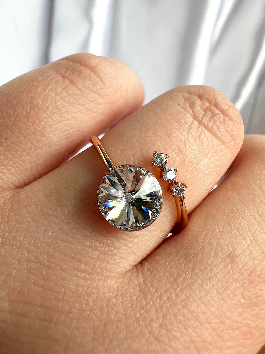 Кольцо, кристаллы Swarovski, циркон