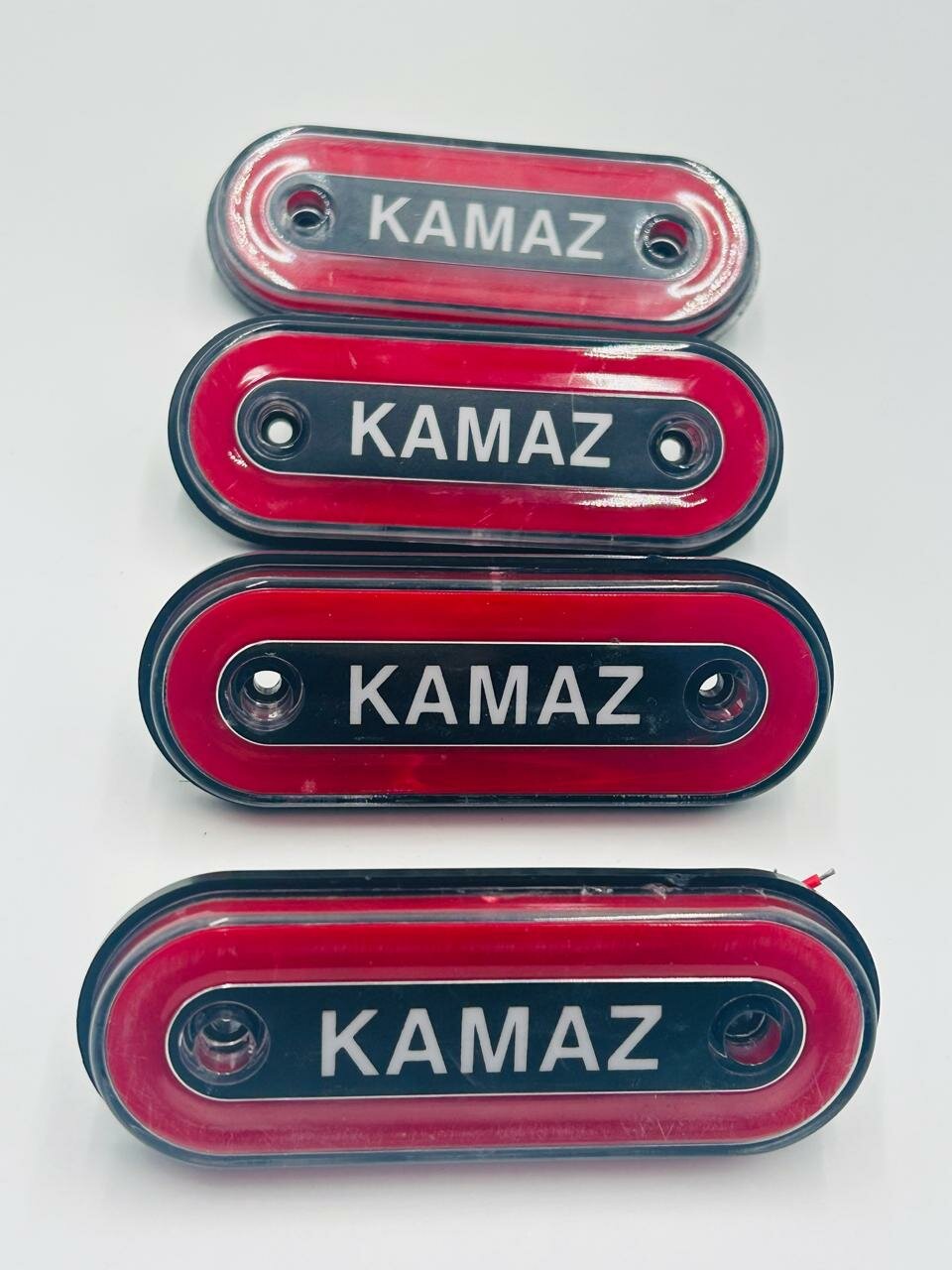 Указатель габаритов Kamaz 12-24V Красные 4 шт