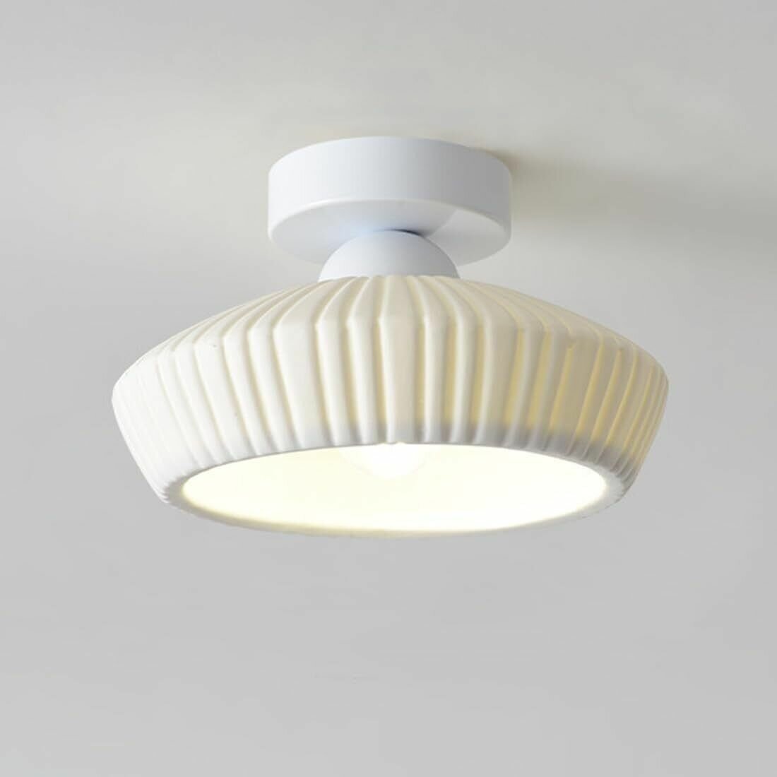 Потолочный светильник, Современный полуприжатый, Светильник с белым керамическим абажуром, декоративный