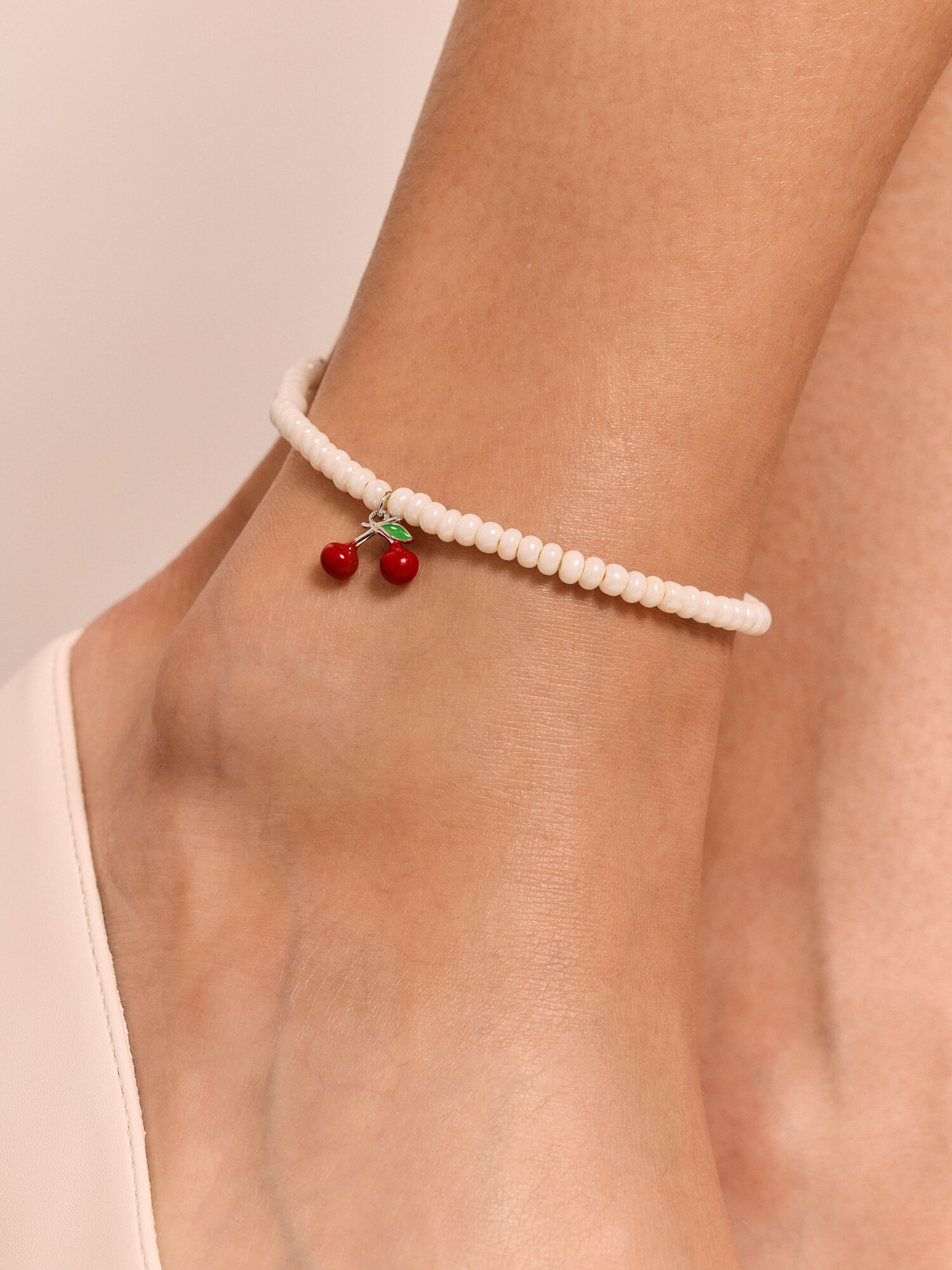 Браслет на ногу