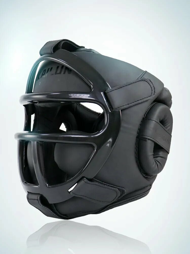 Боксерский шлем закрытый для единоборств с защитой, S