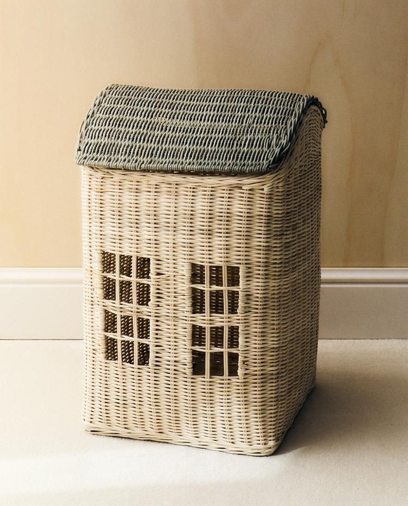 Детская корзина ZARA HOME 6678/049 - в форме домика, 55 x 33 x 33 см, цвет светло-бежевый