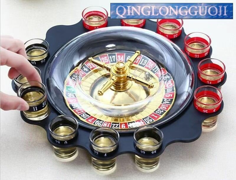 Настольная алкогольная игра шахматы / Подарочные шахматы с рюмками / Настольные игры для вечеринок с друзьями