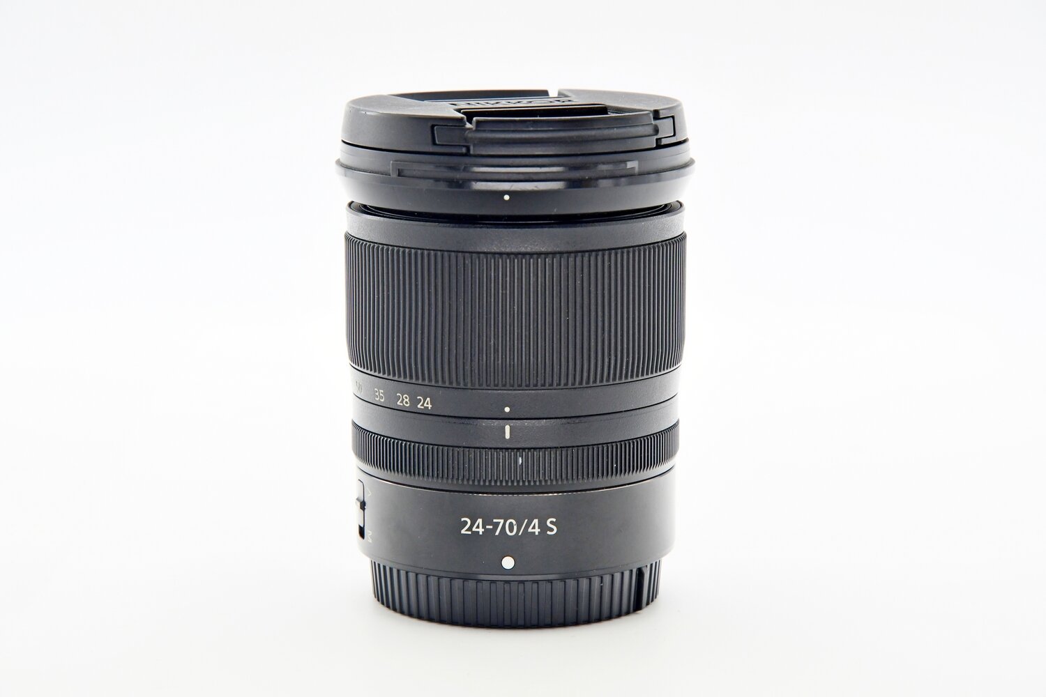 Объектив Nikon Z 24-70mm f/4S