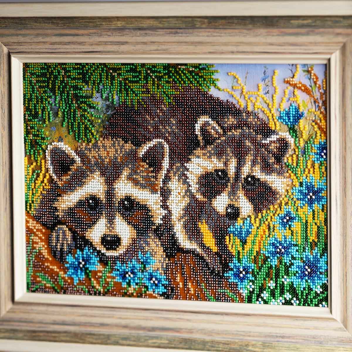 В299.1 Набор для вышивания бисером Кроше 'Лесные разбойники' 27*20см