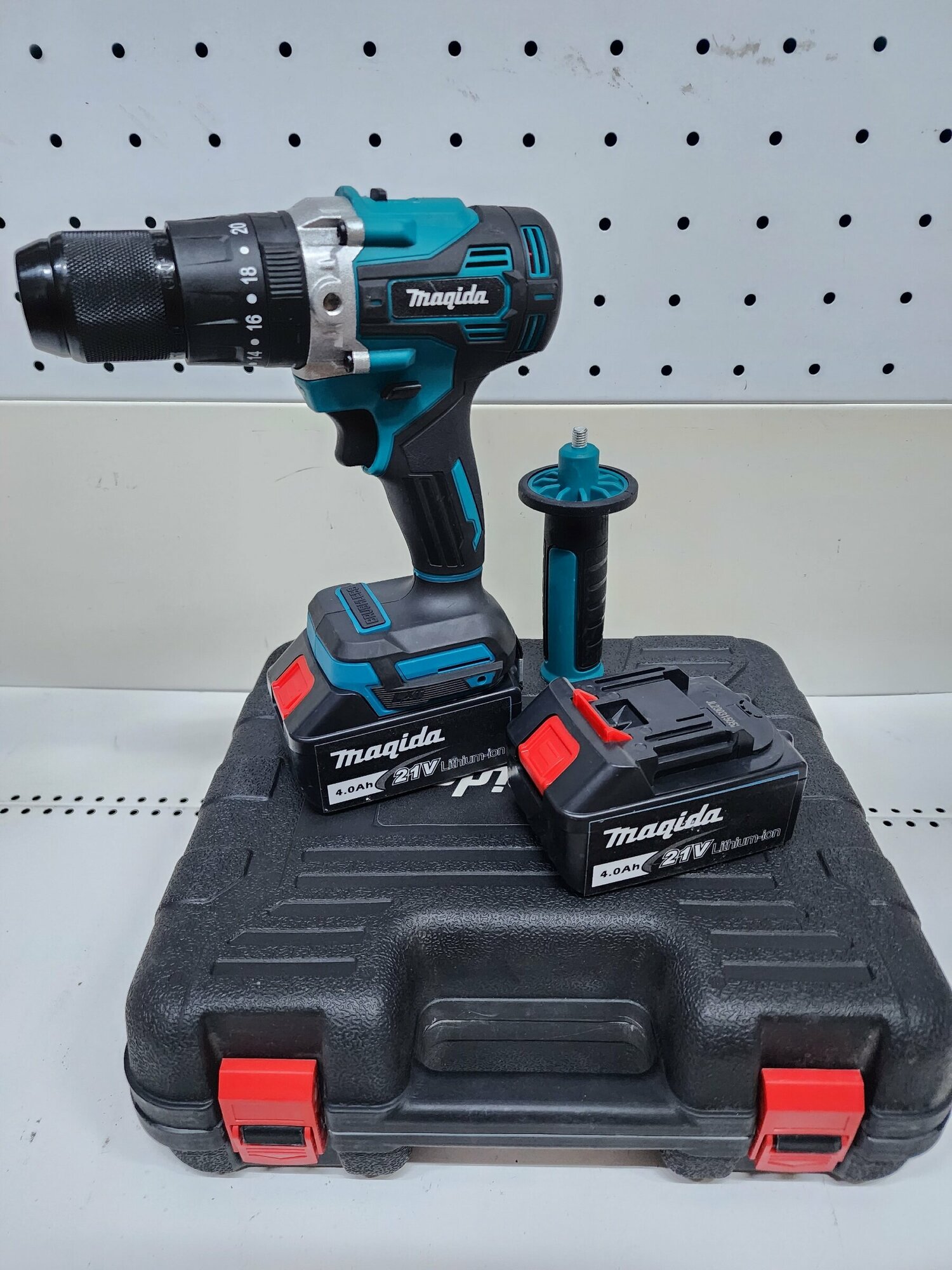 Аккумуляторная дрель-шуруповерт с ударом Magida JL-M-1, 21В, 4Ач