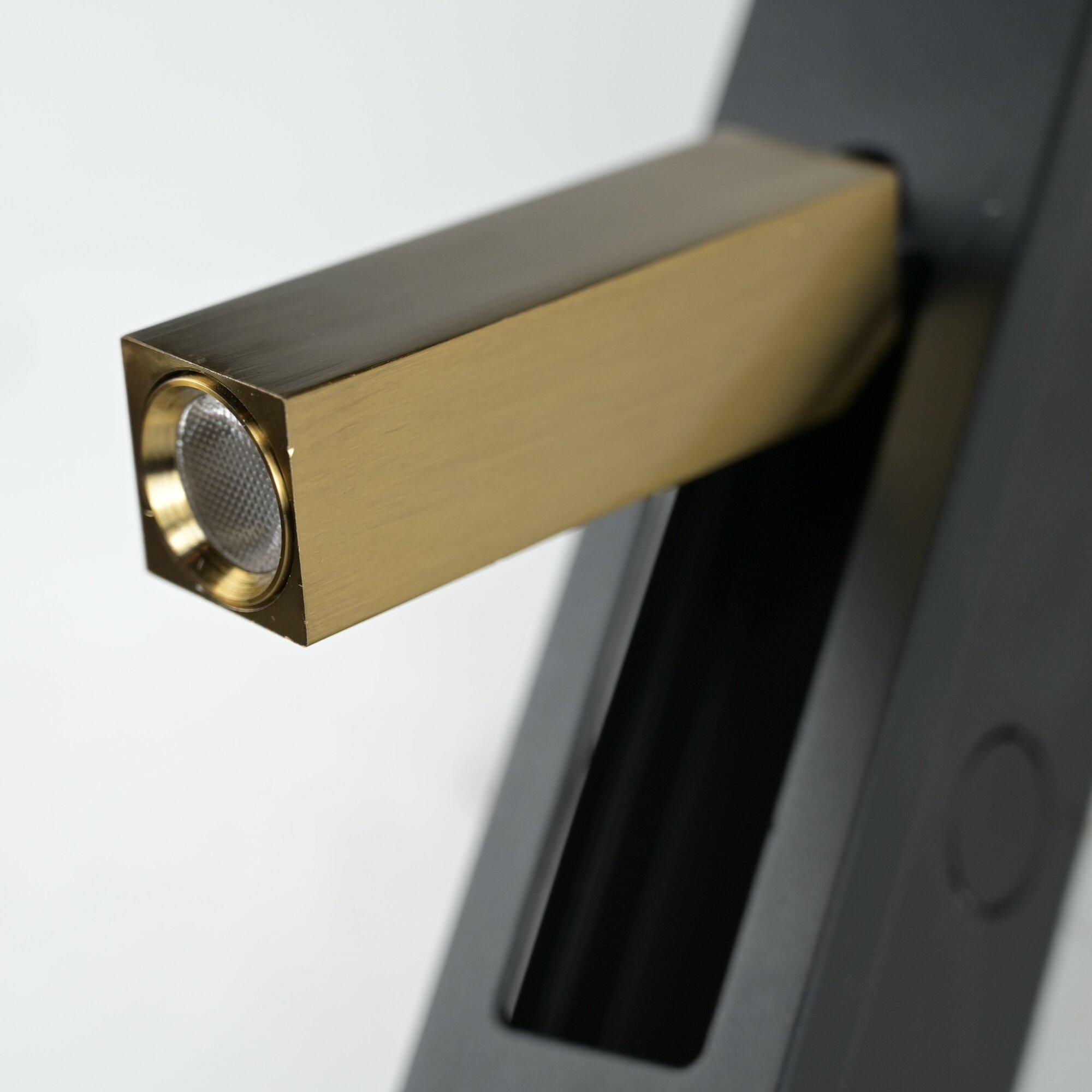 Бра Chelsom WALL LED DOCK BRASS — фото 1