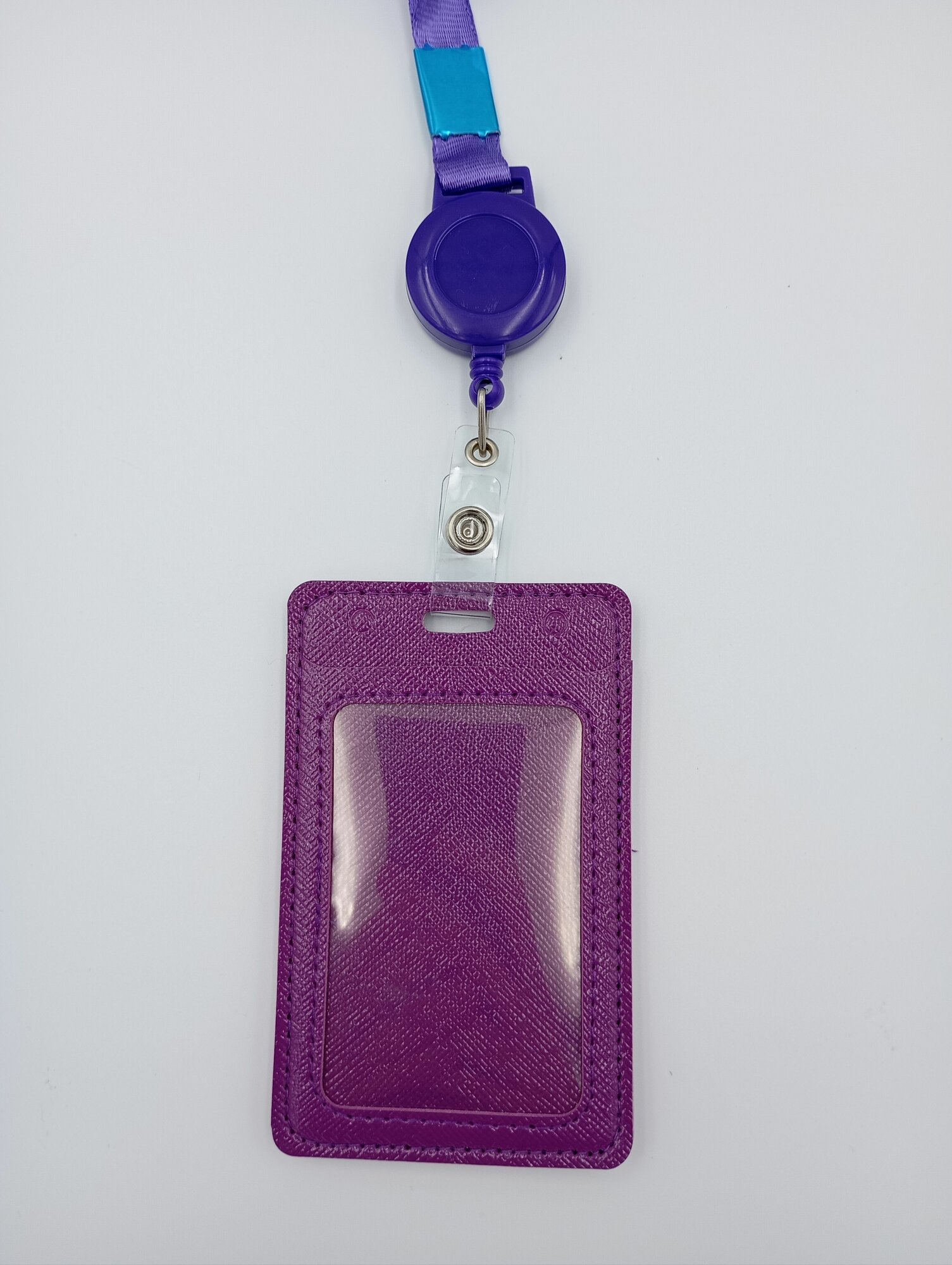 Бейдж, чехол для пропуска, карт на ленте с рулеткой, фиолетовый