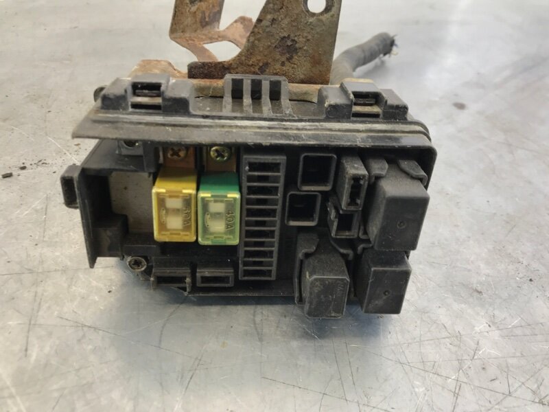Блок предохранителей Honda LOGO GA3 D13B 1996-2001 38250S50911