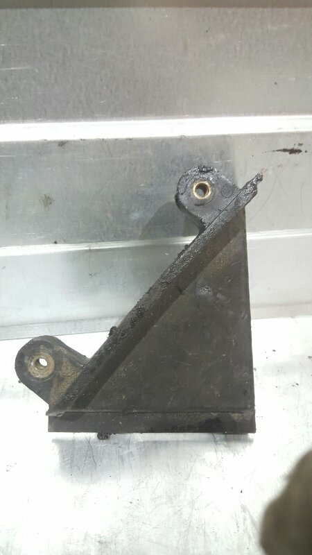 Кожух ремня ГРМ Toyota RAV4 CLA21 1CDFTV 2000-2005