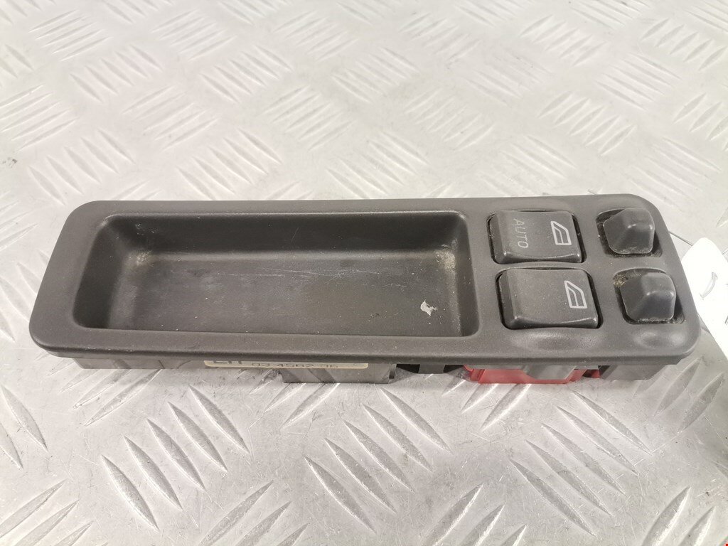 Блок управления стеклоподъемниками Volvo S40 V40 1 30860526 арт. 1496638