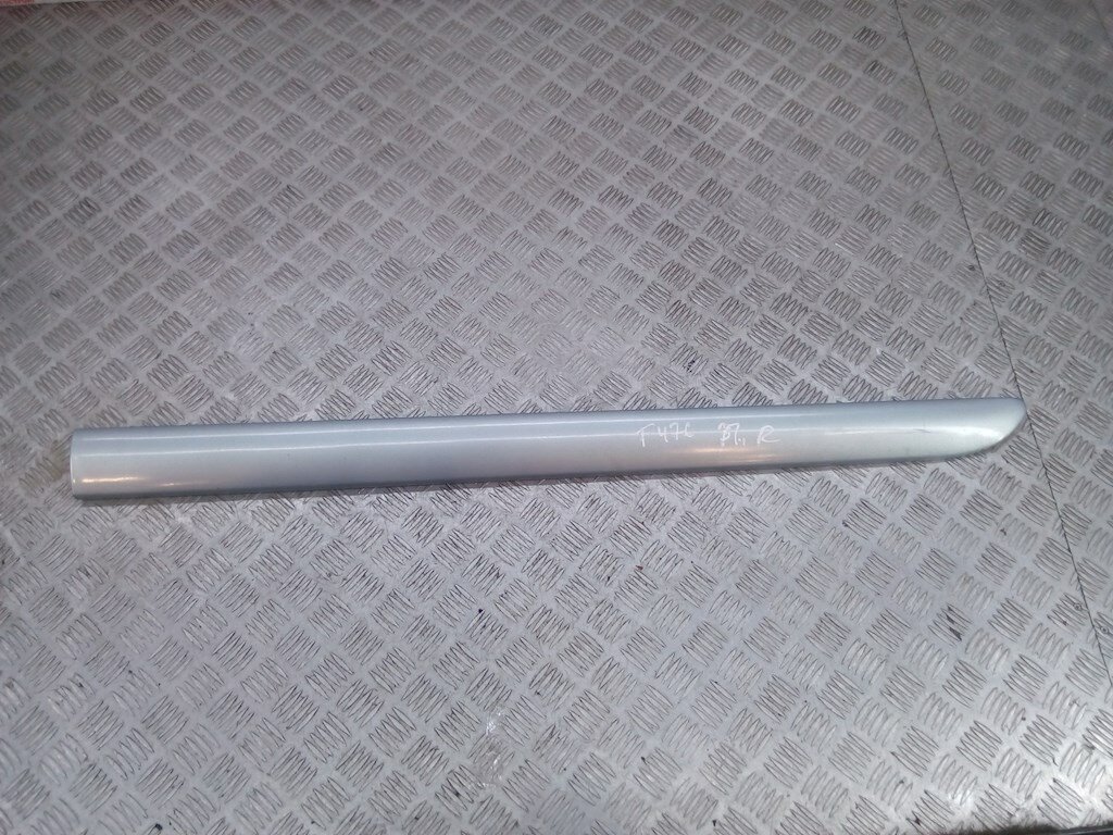 Накладка (молдинг) двери передней правой Citroen C5 1 8545V7 арт. 544273
