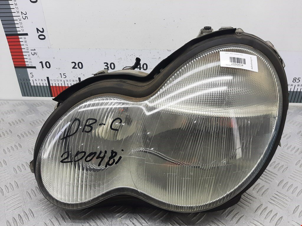 Фара левая Mercedes C-Class (W203) A2038200161 арт. 2090434