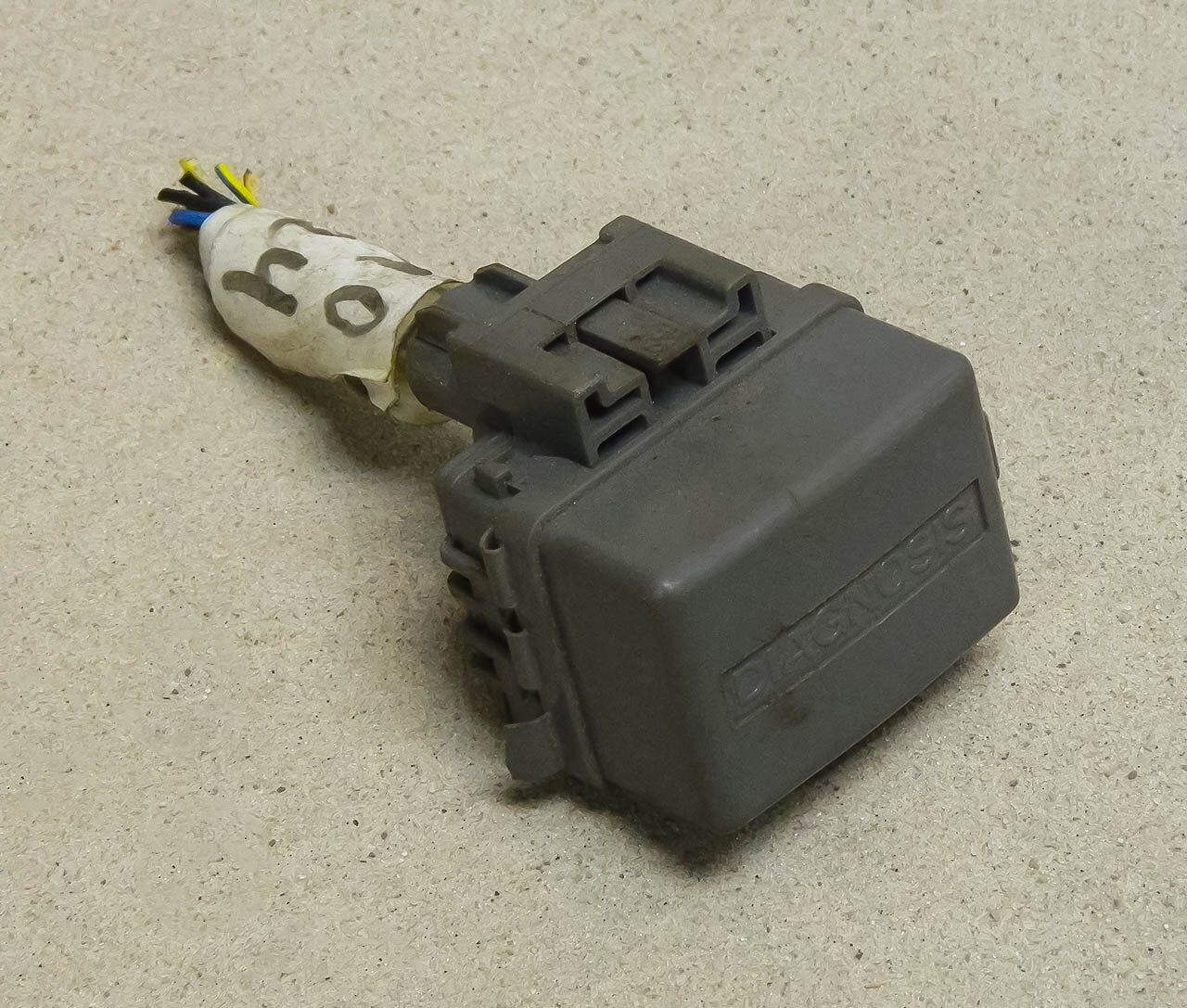 Разъем диагностический Mazda Demio 1