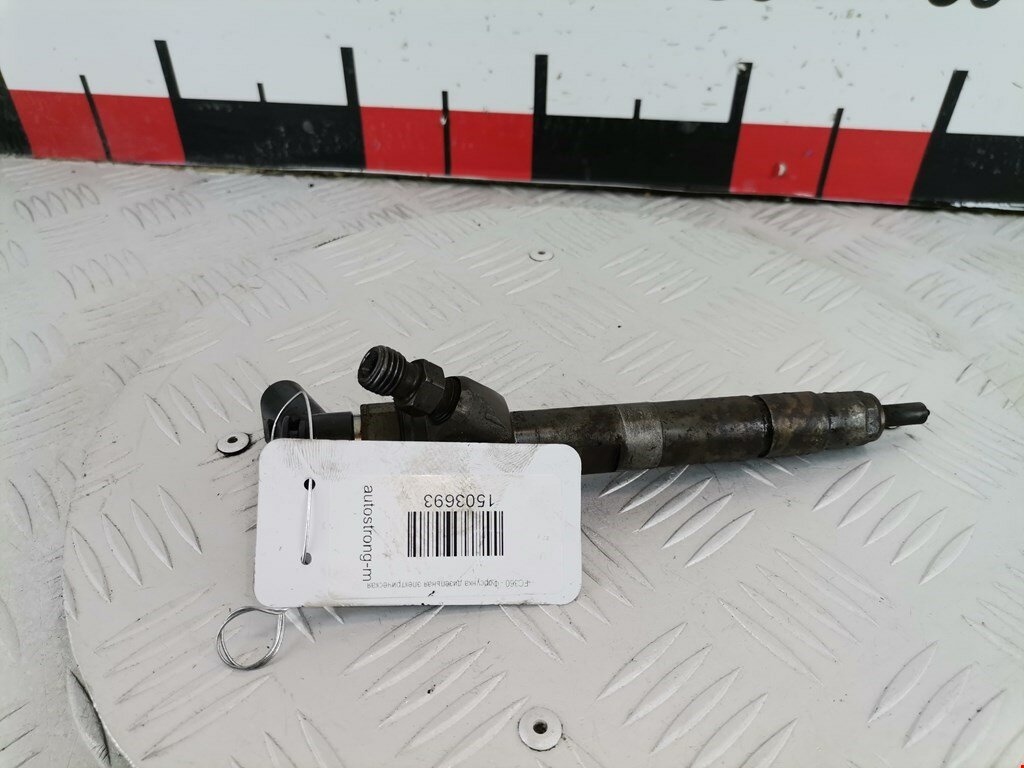 Форсунка дизельная электрическая BMW 1-Series (E81/E82/E87/E88) 13537798446 арт. 1503693
