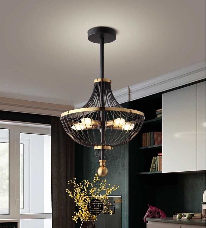 Ретро-шаровая люстра из кованого железа