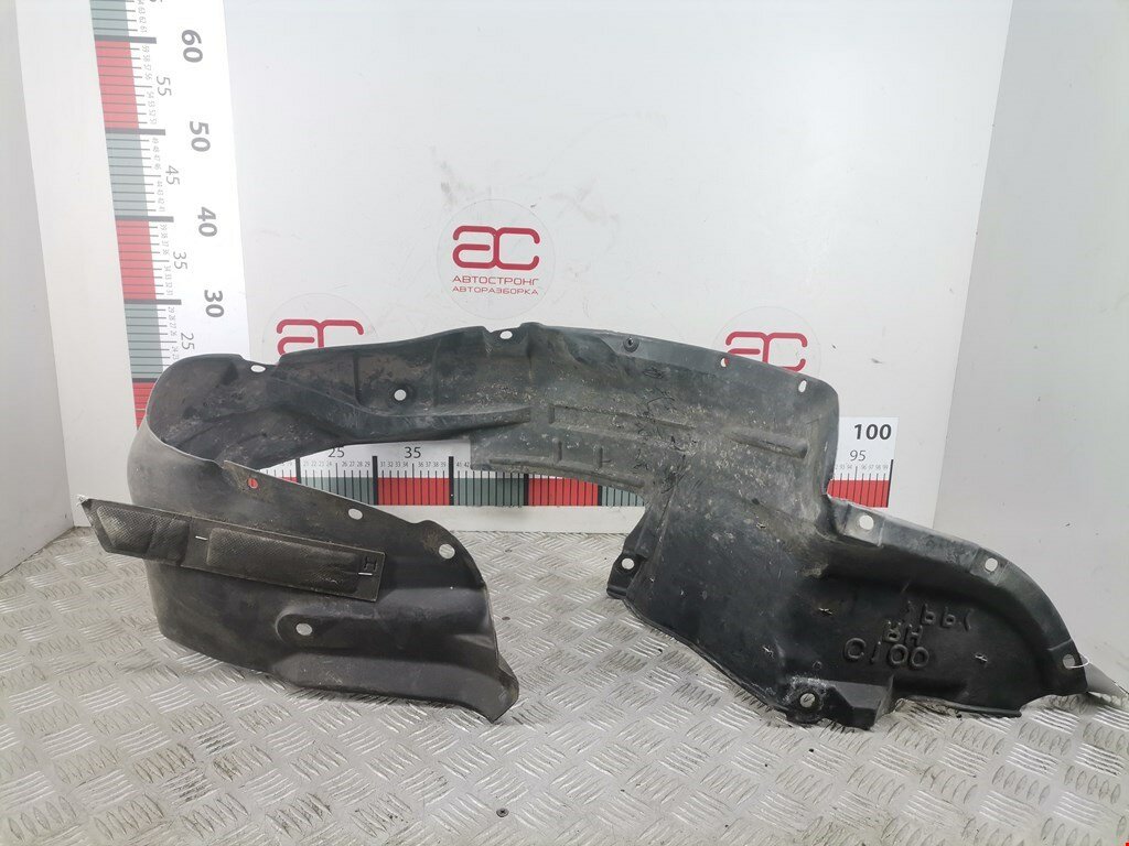 Подкрылок (защита крыла) передний правый Mazda Premacy C10156130F арт. 2211428