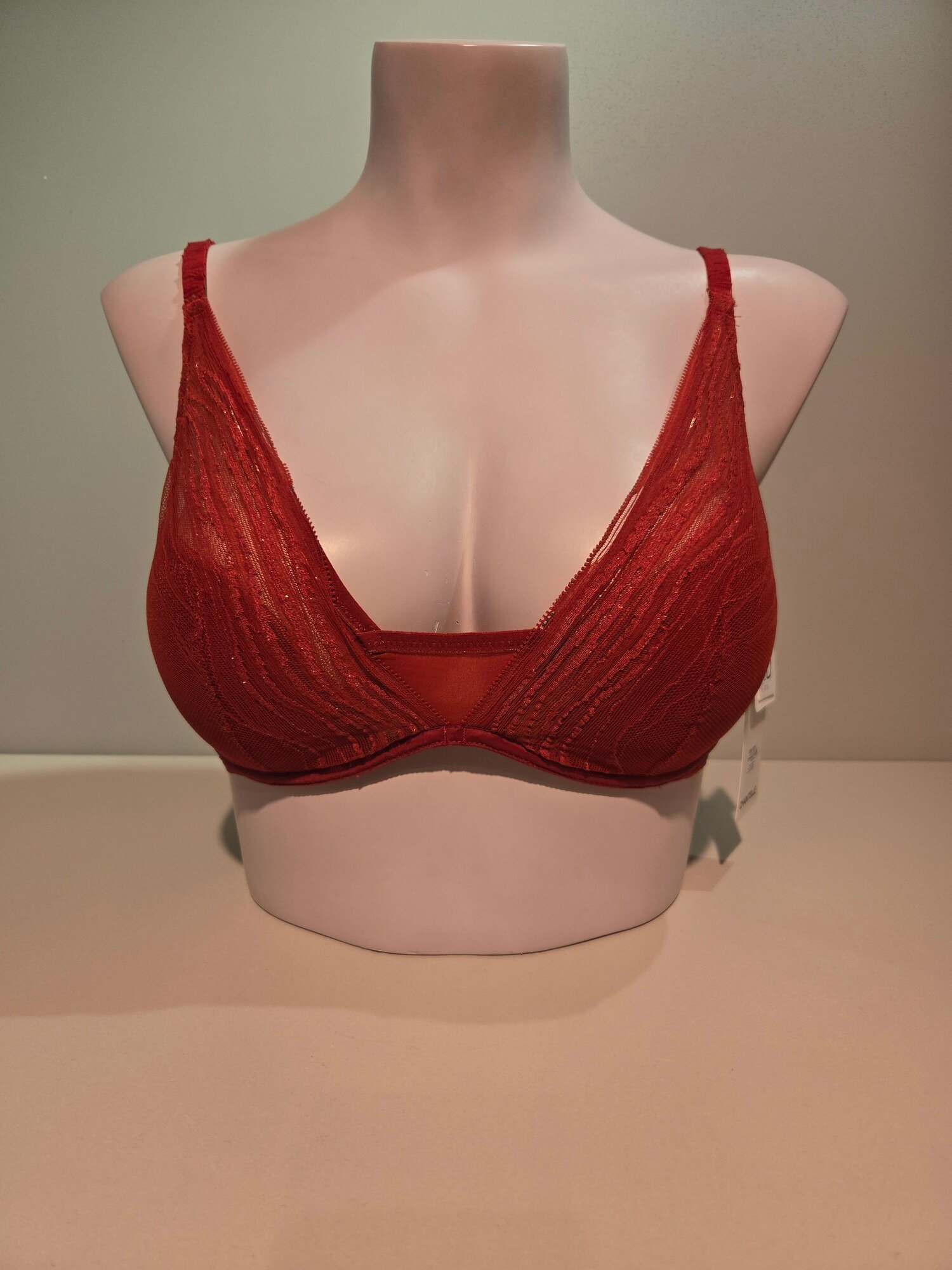 Бюстгальтер-невидимка