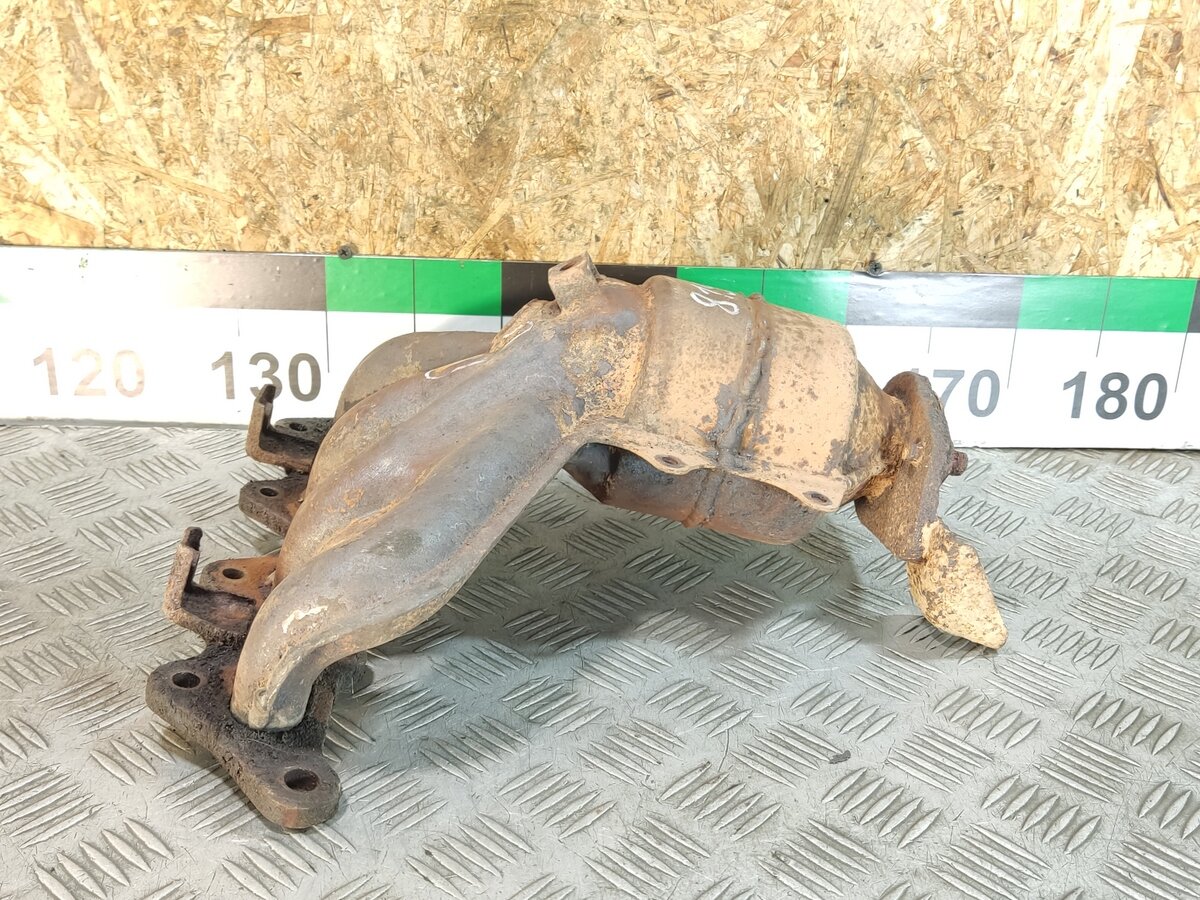 Коллектор выпускной MITSUBISHI Space Star 1998-2004 MN156194