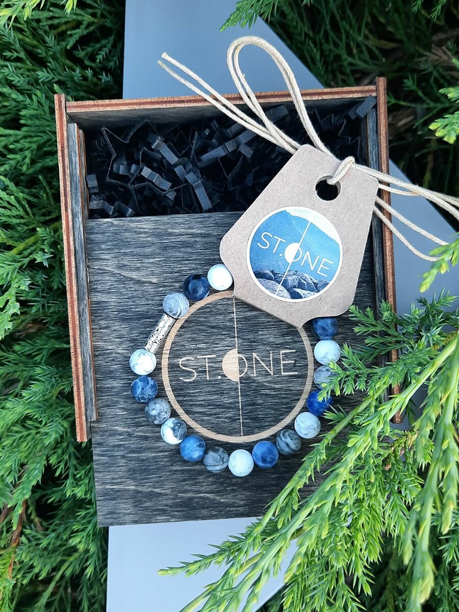 Браслет ST. ONE, кахолонг, содалит, яшма