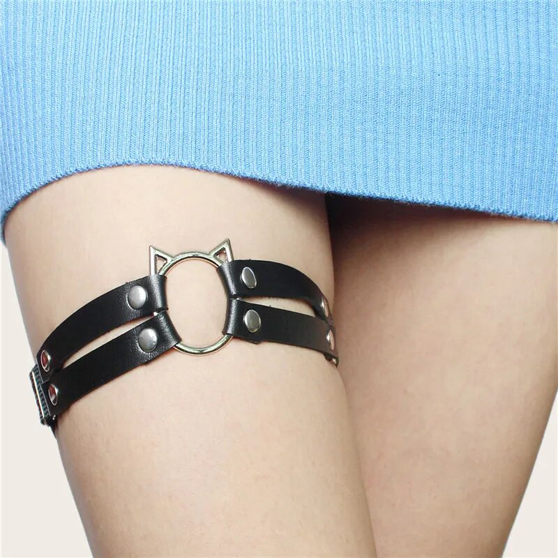 Кожаная портупея с шипами 4