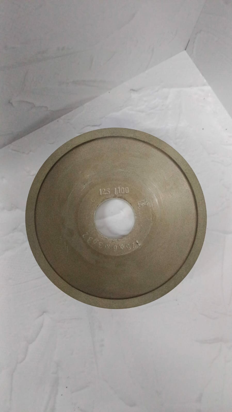 Алмазный заточной диск 12А2-45 (125 х 6 х 3 х32 мм) 125/100 АС4 В2-01