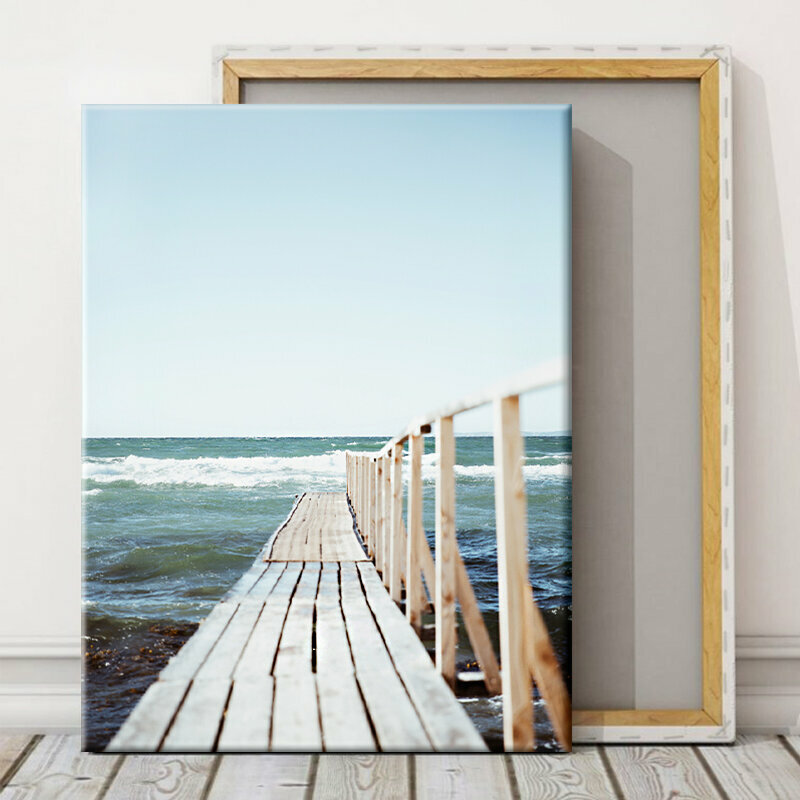 Картина на холсте 50х70 см "Мостик в море", на стену для интерьера