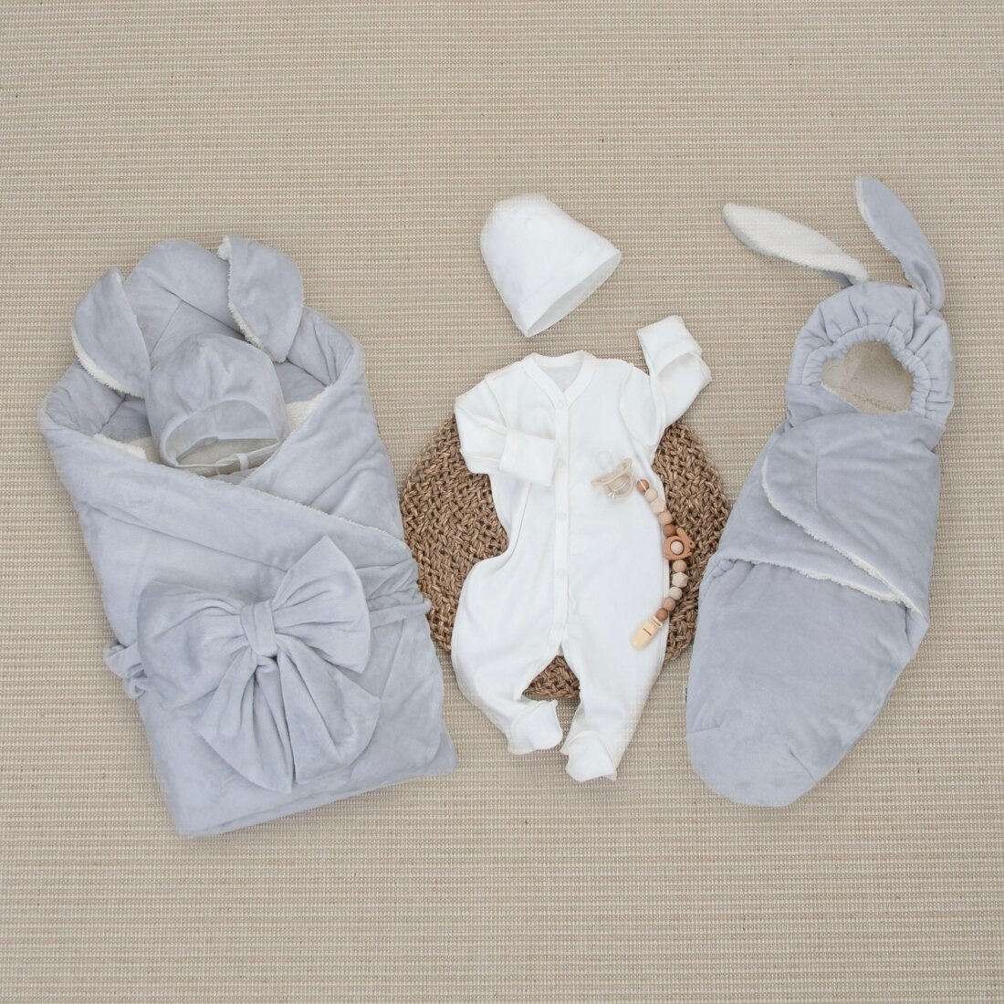 Комплект на выписку 6 предметов "Пушистый Зайка", зимний, серый