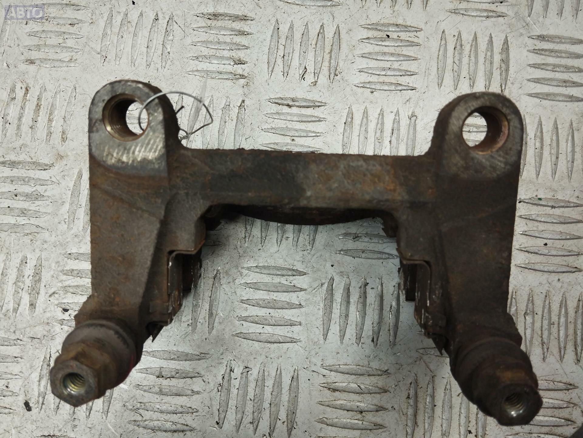 Скоба суппорта заднего Volkswagen Sharan (2000-2010)