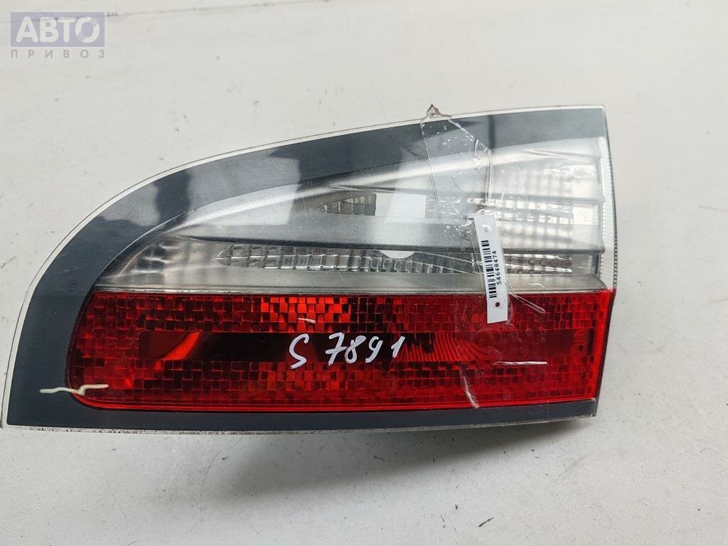 Фонарь крышки багажника правый Ford S-Max