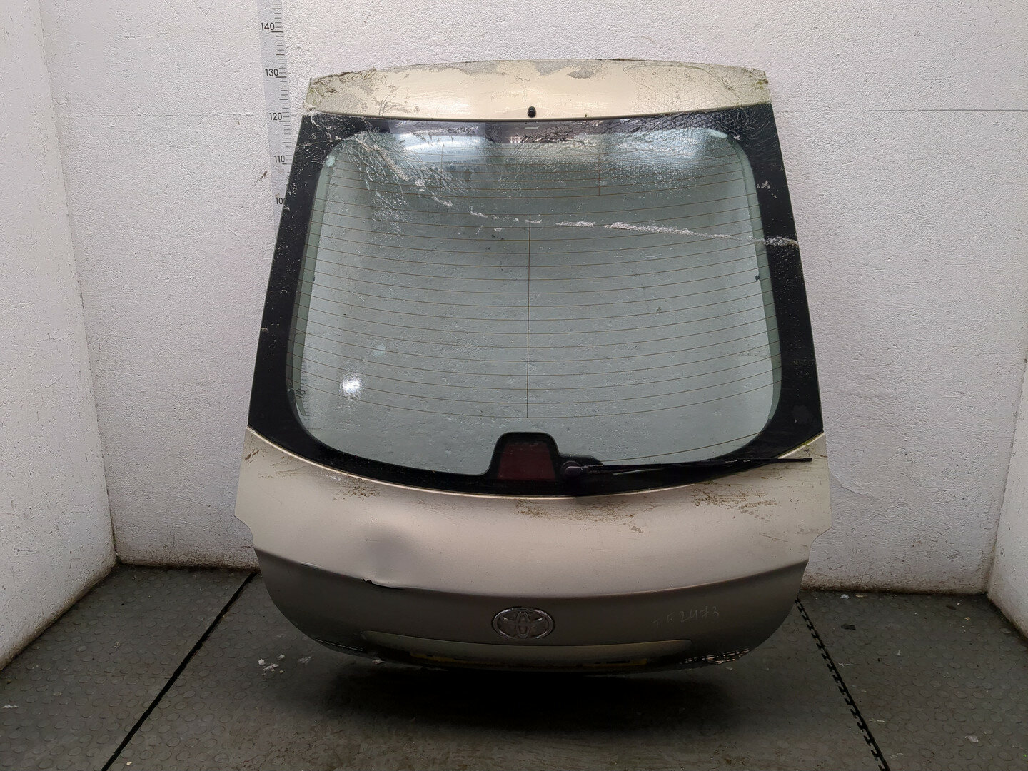 Крышка (дверь) багажника Toyota Avensis 2 Б/У