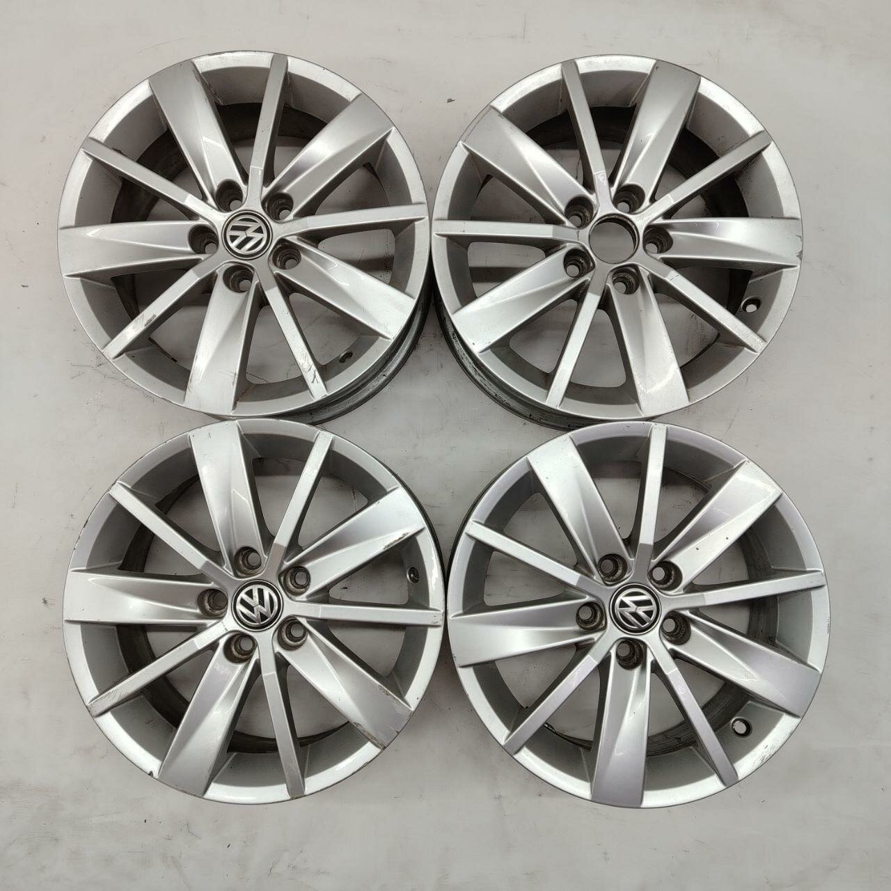 Колесные диски Volkswagen 15x6 PCD 5x100 D57.1 ET40 (оригинал)