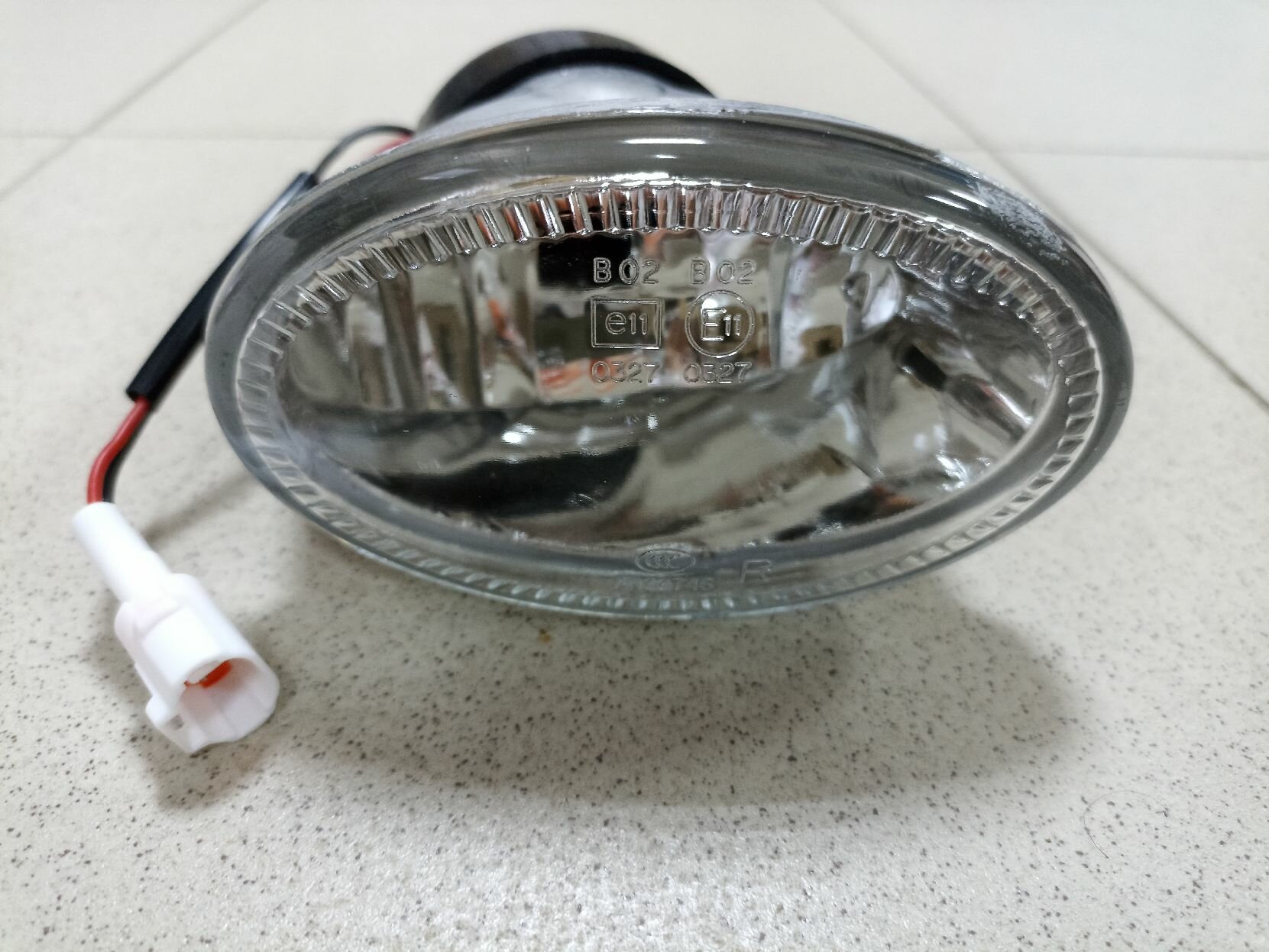 Фара противотуманная правая SAT Lifan Smily (320) [1.3 16V 5MT хетчбэк]