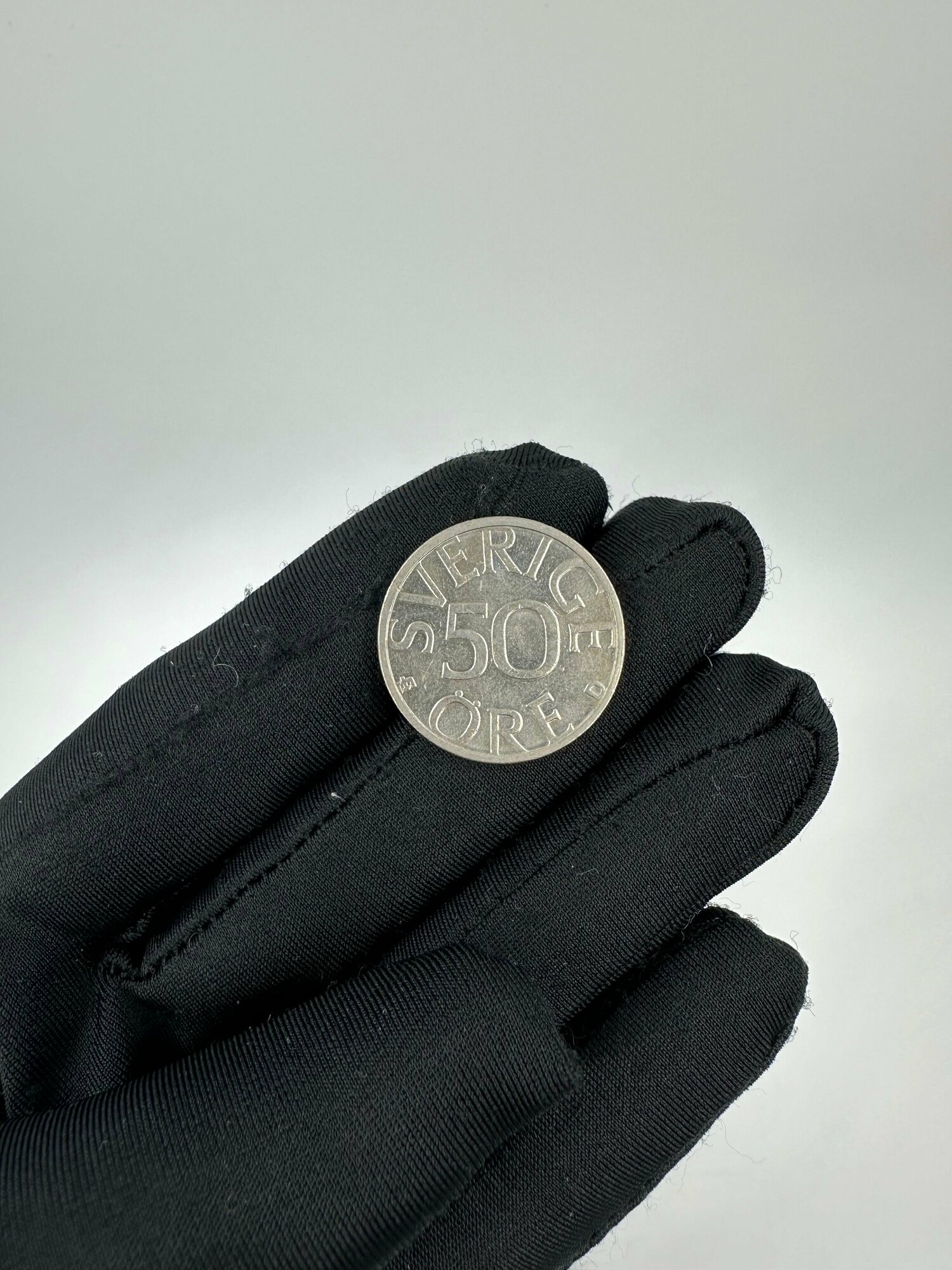 Монета Швеция 50 эре 1990 год