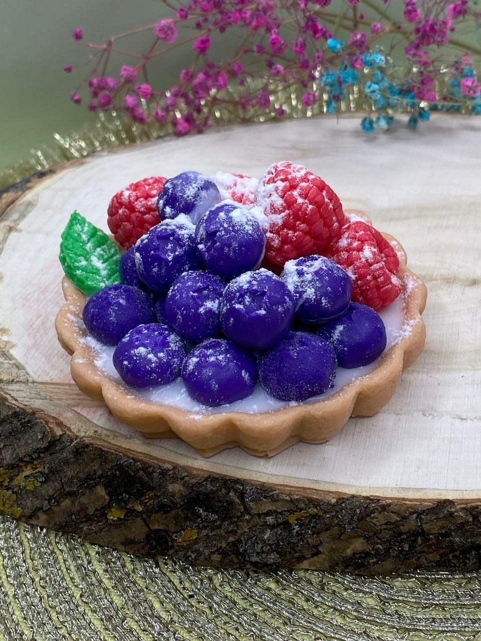 Мыло ручной работы Тарталетка с черникой и малиной