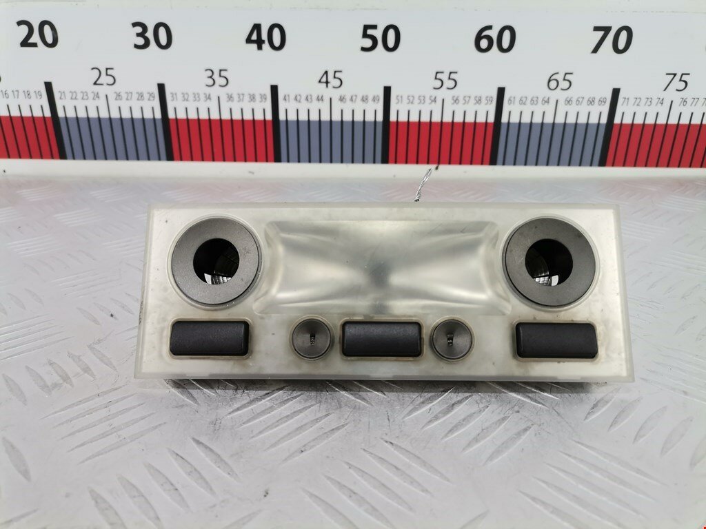 Плафон салонный BMW 7-Series (E65/E66) 63316962054 арт. 1650853