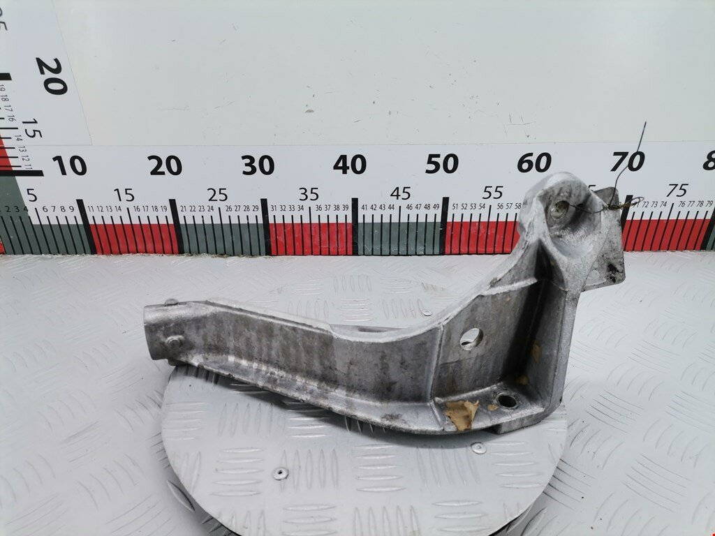 Кронштейн (крепление лапа) двигателя Ford Transit 3 95VB6031BG арт. 1628654
