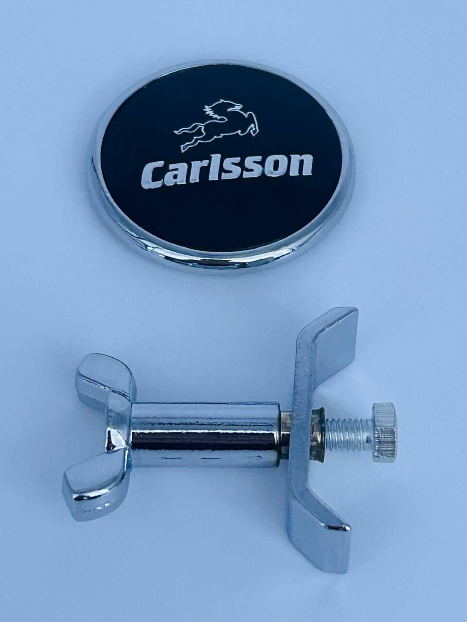 Эмблема значок Carlsson на капот 44 мм