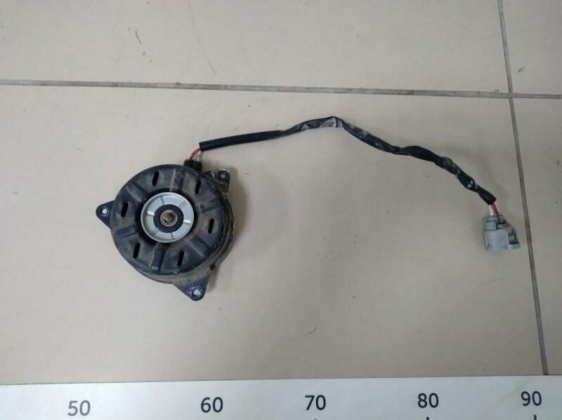 Моторчик вентилятора Toyota Corolla E180 2013 кат.номер: 163630D120