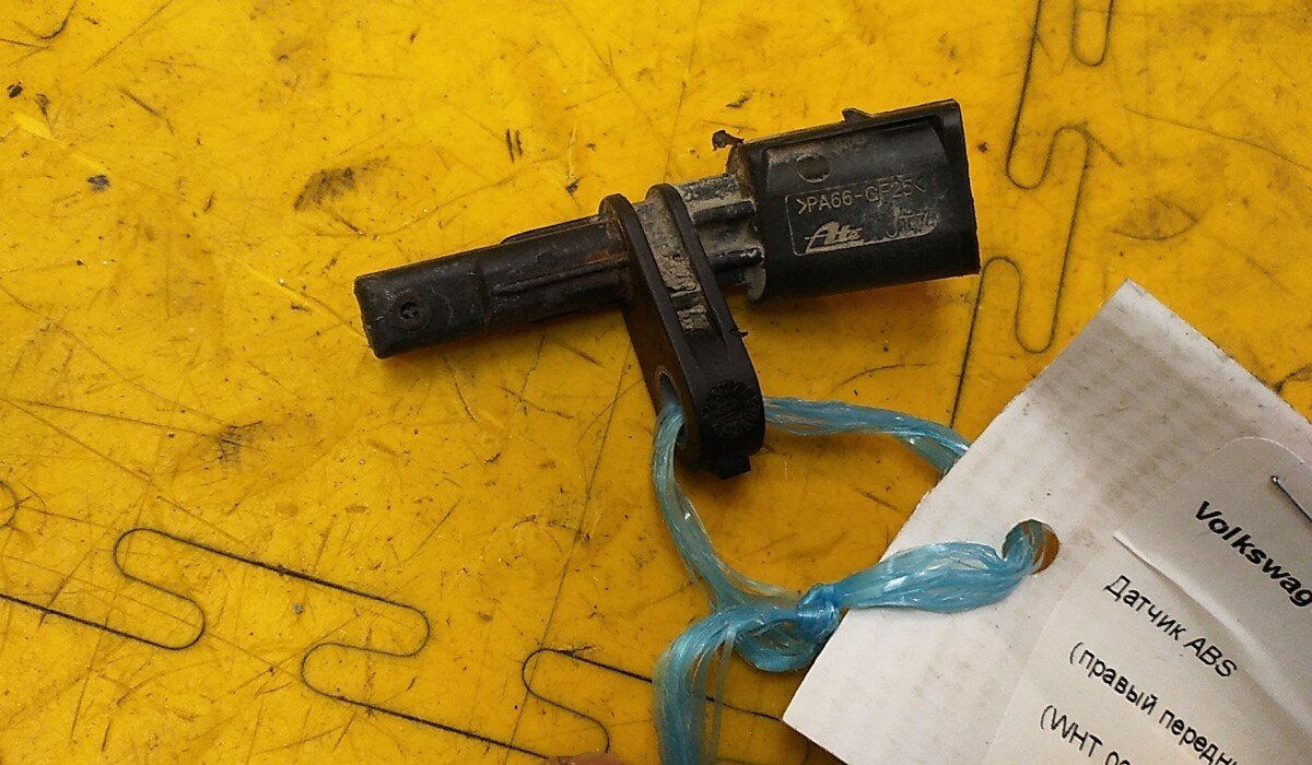 Датчик ABS Caddy III Volkswagen WHT003856