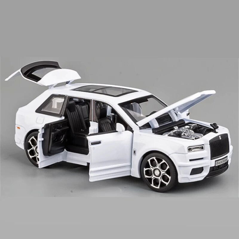 Модель Rolls Royce Cullinan, белый, 1:32, с открытыми дверями