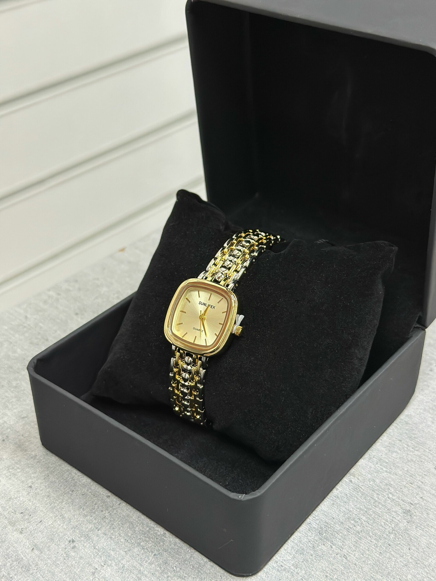 Наручные часы