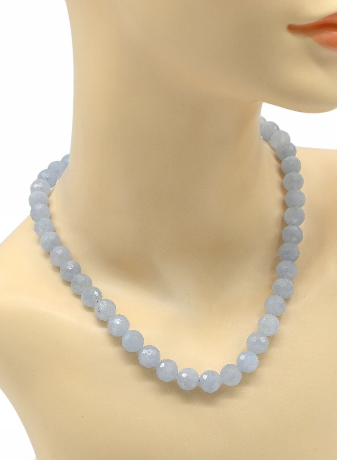 Бусы, кальцит