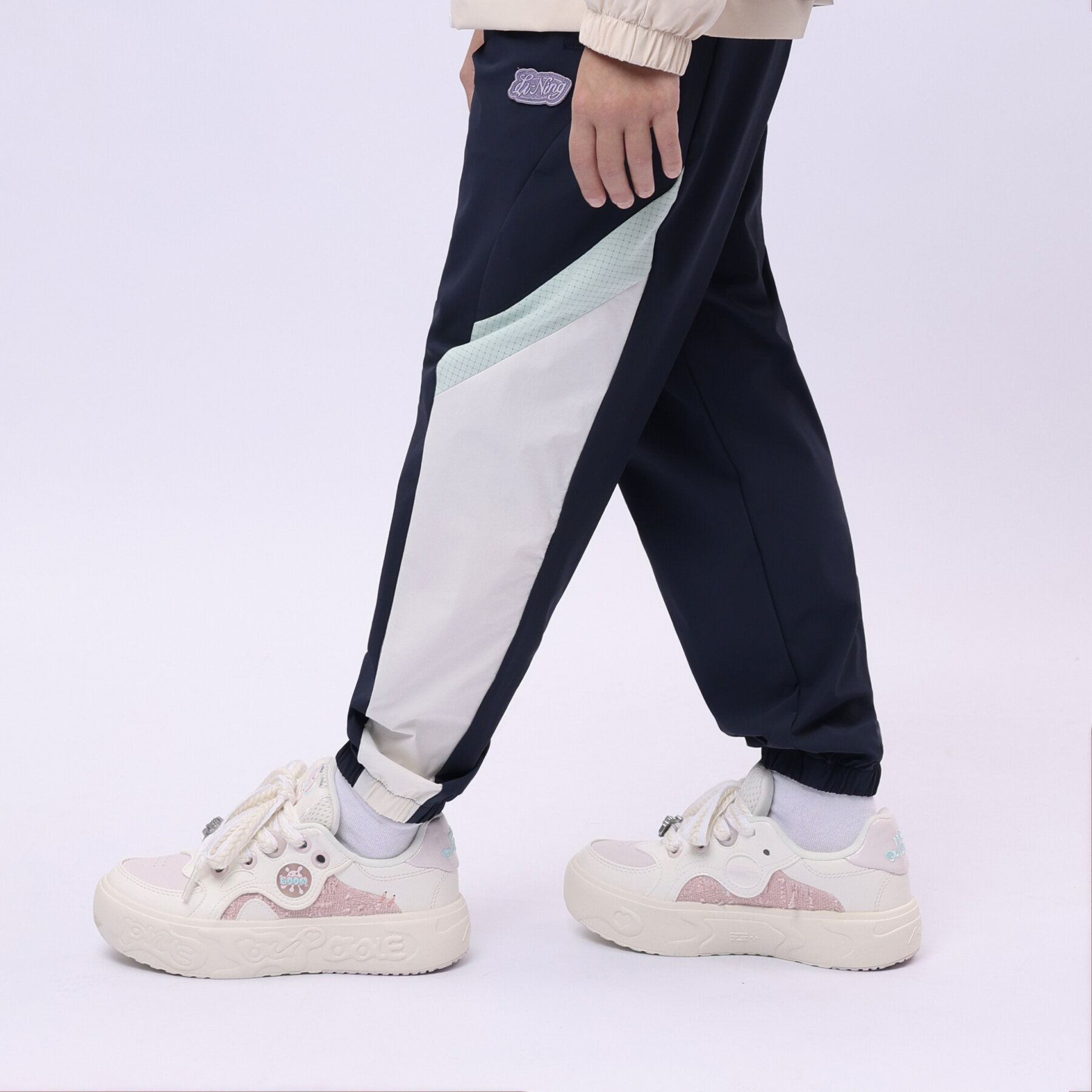 Брюки спортивные