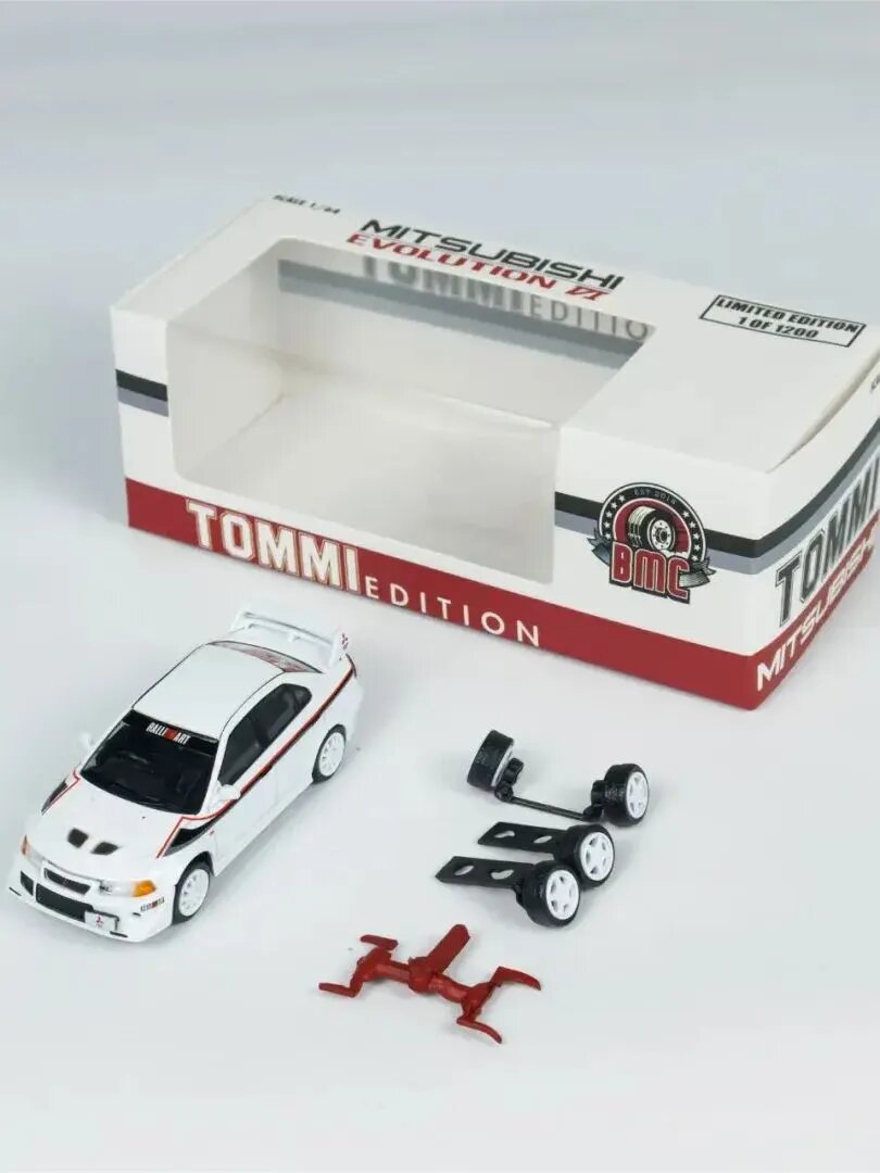 Машинка BM CREATIONS 1:64 BM-64B0414 Mitsubishi Lancer EVO 6.5 -White Tommi Edition Die-cast Alloy Car Model Collection Display Gift